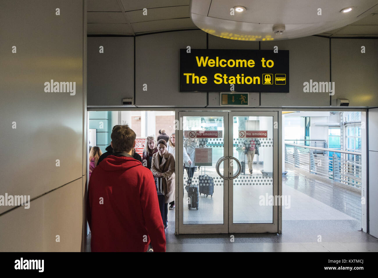 Train bus terminal hi-res stock photography and images - Alamy