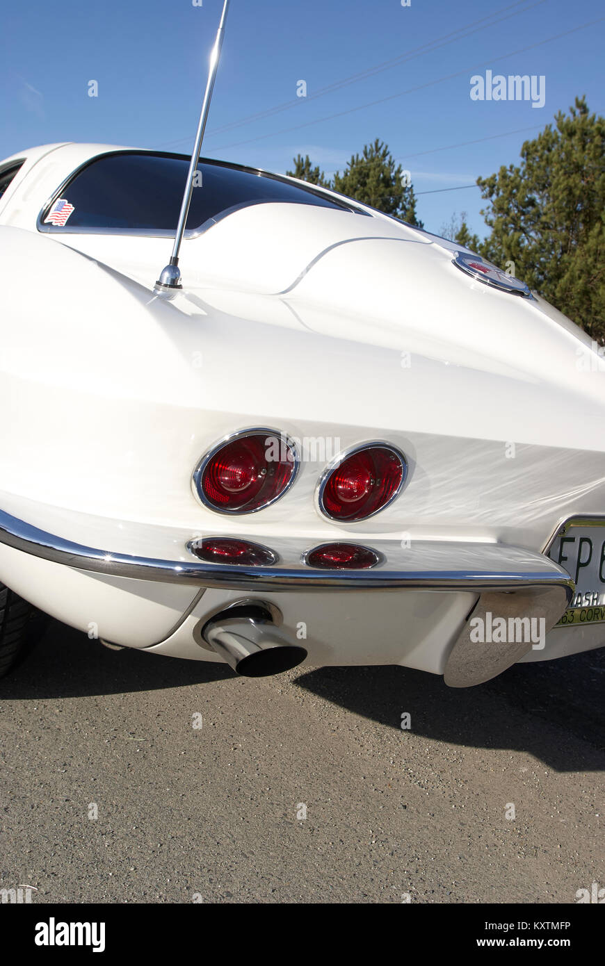Images of a 1963 Chevrolet Corvette with the rare split rear window in ...