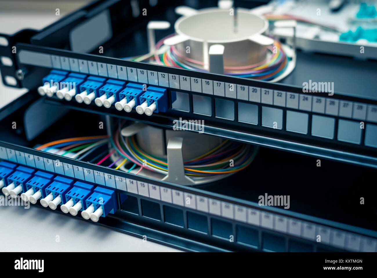 Fiber optic cable circuit hi-res stock photography and images - Alamy