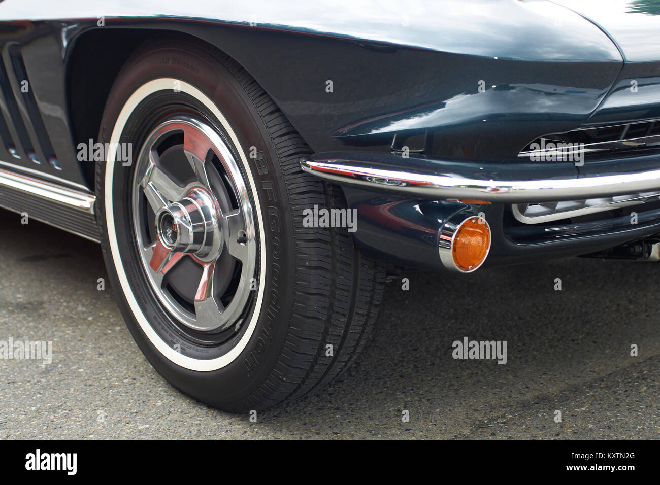 Knock off alloy wheel hi-res stock photography and images - Alamy