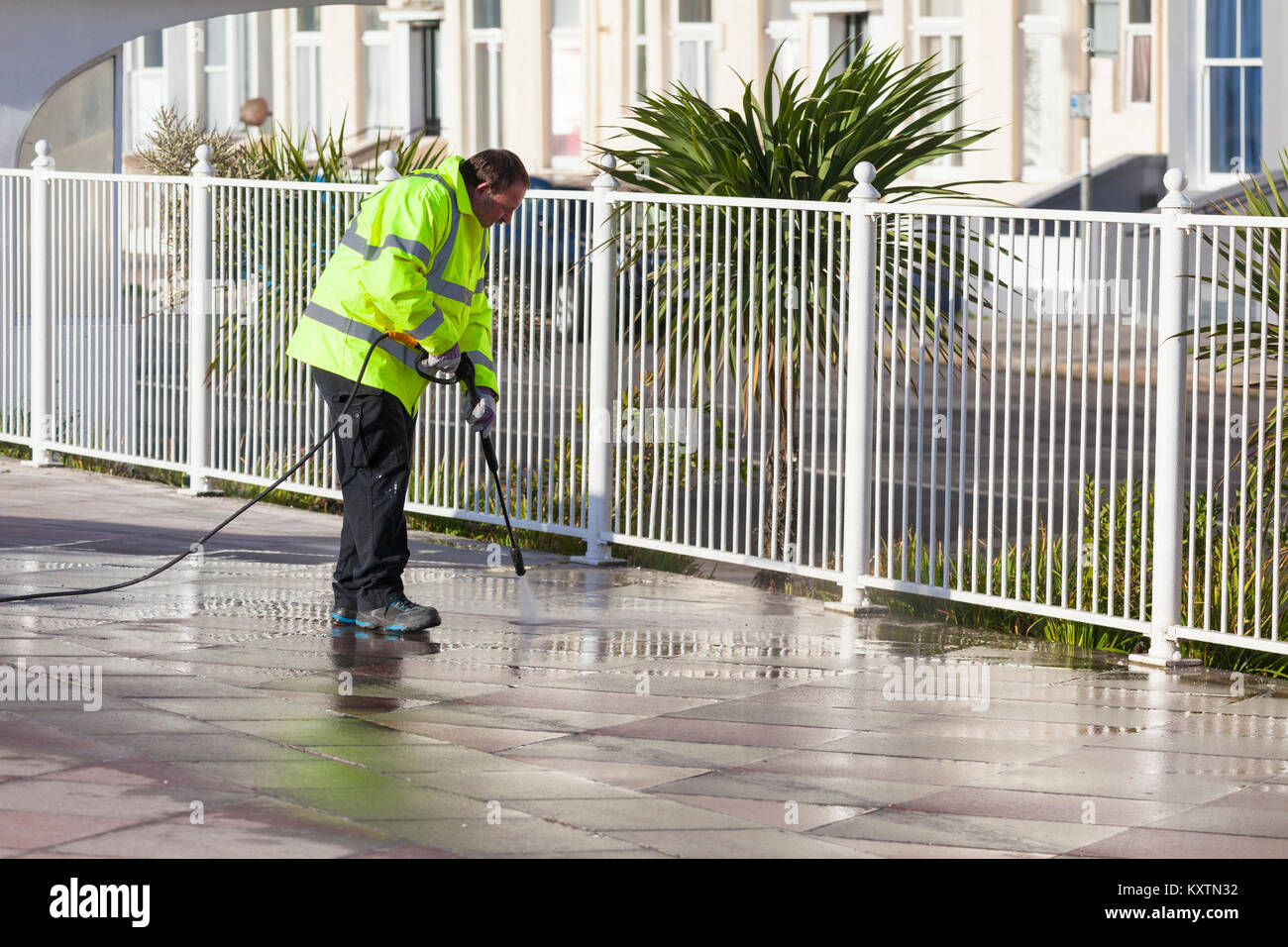 Council worker hi-res stock photography and images - Alamy