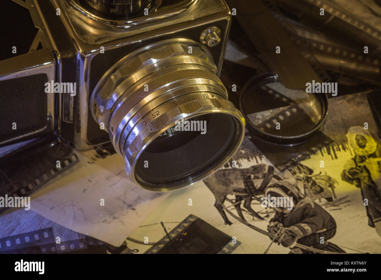 old camera retro medium format camera in the old style Stock Photo - Alamy