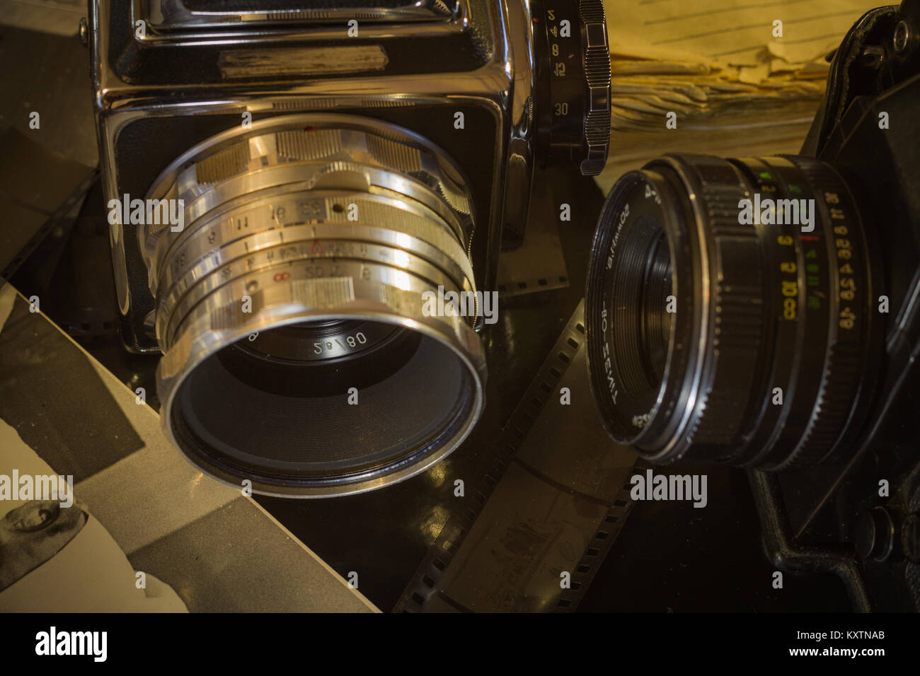 old camera retro medium format camera in the old style Stock Photo - Alamy