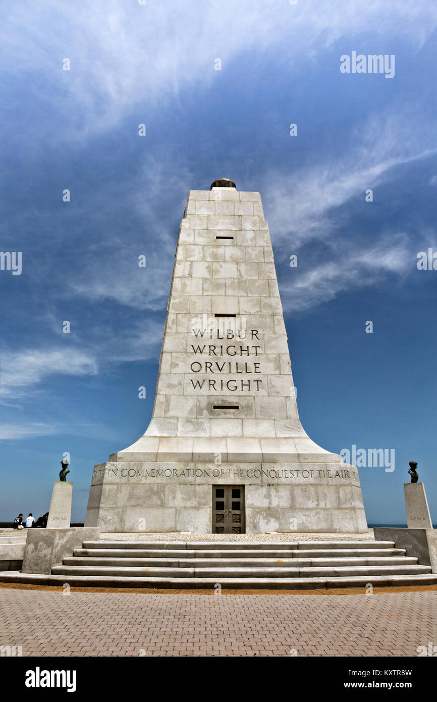 NC01249-00...NORTH CAROLINA - Monument to Wilbur and Orville Wright at ...