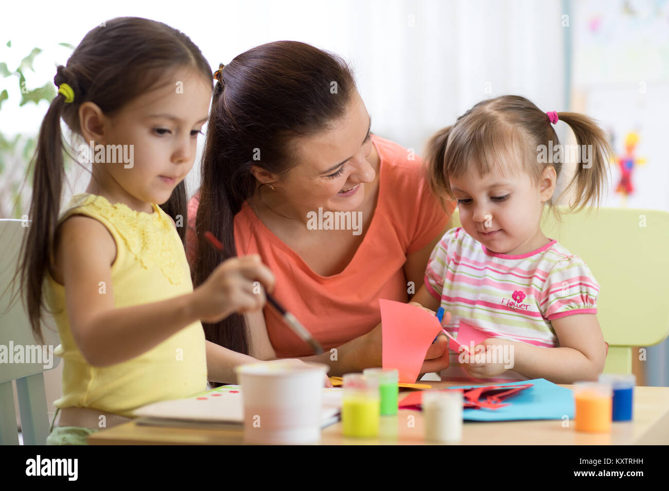 Mum and kids club hi-res stock photography and images - Alamy