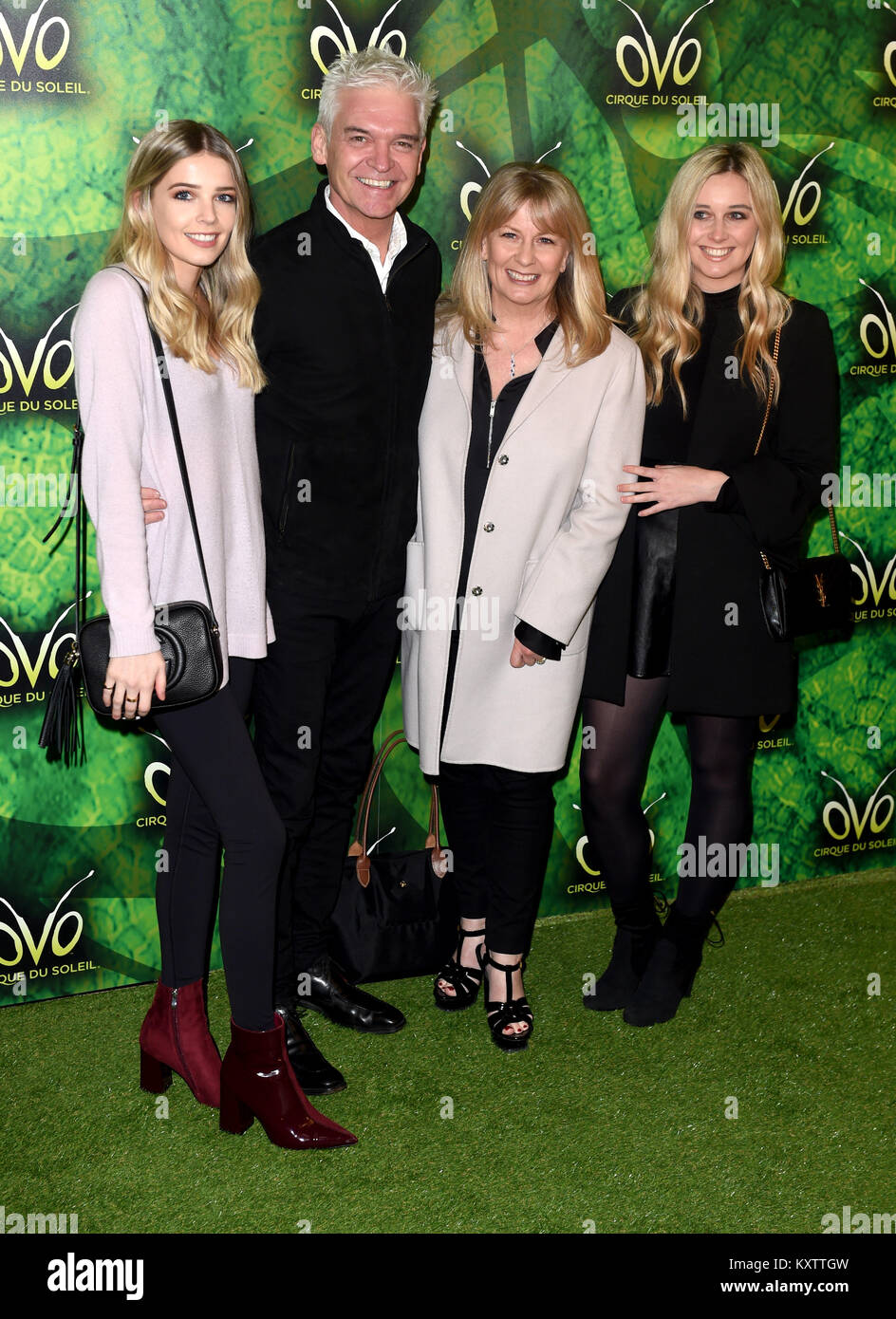 Ruby schofield and molly schofield hi-res stock photography and images ...