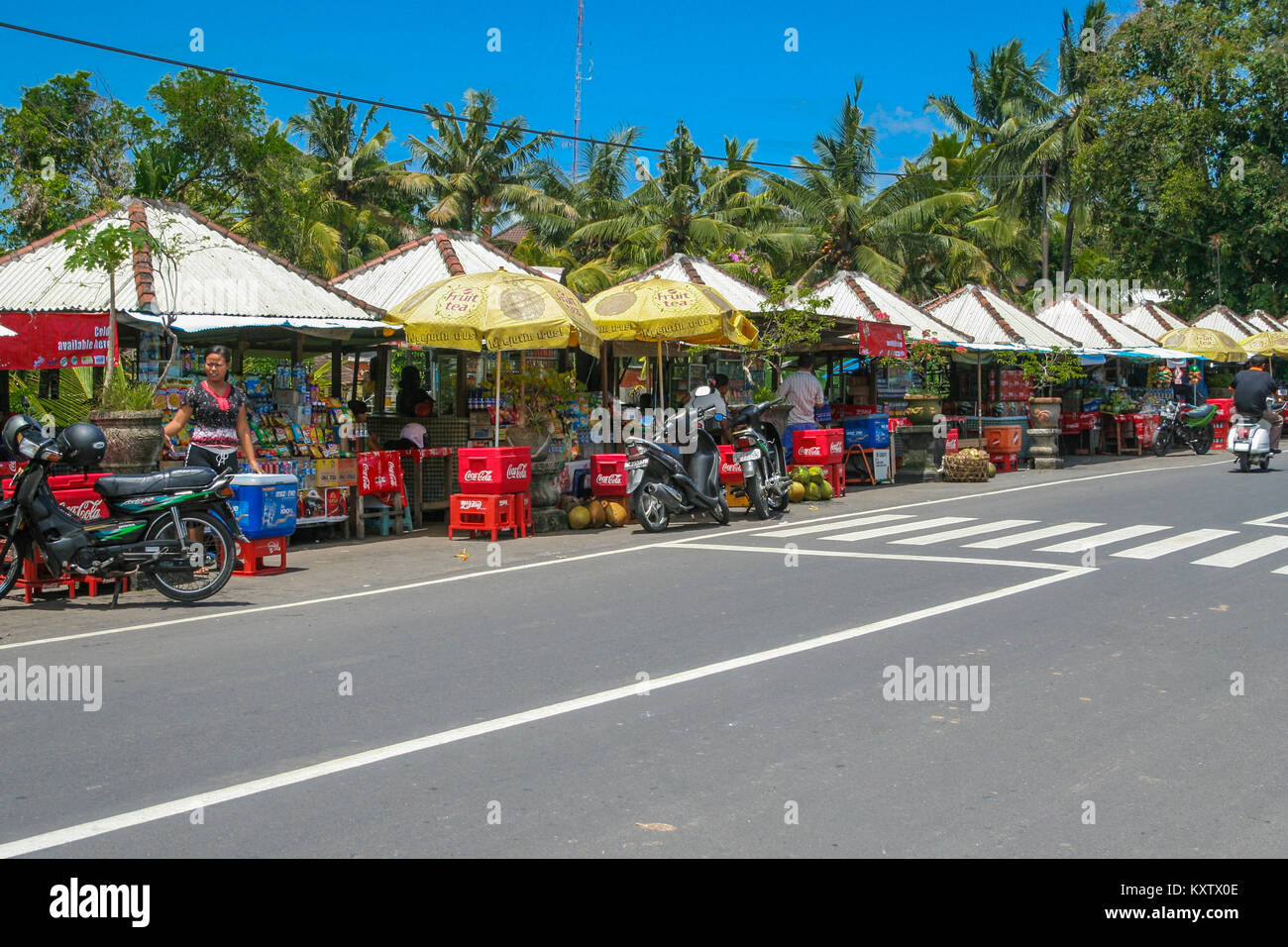 Bali locals hi-res stock photography and images - Alamy
