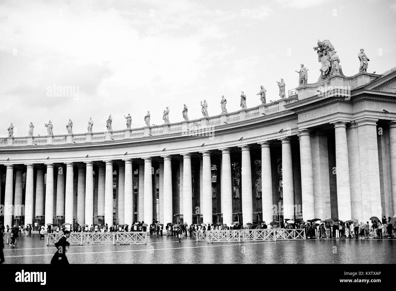 Italy, Rome, Vatican, St. Peter's Square, Bernini's colonnade Stock ...