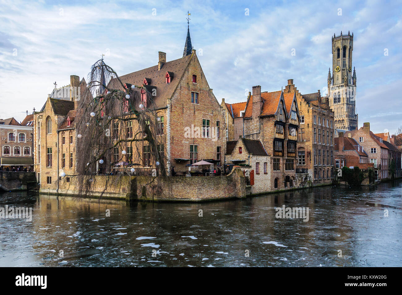 Bruges belgium scenery water canal hi-res stock photography and images ...