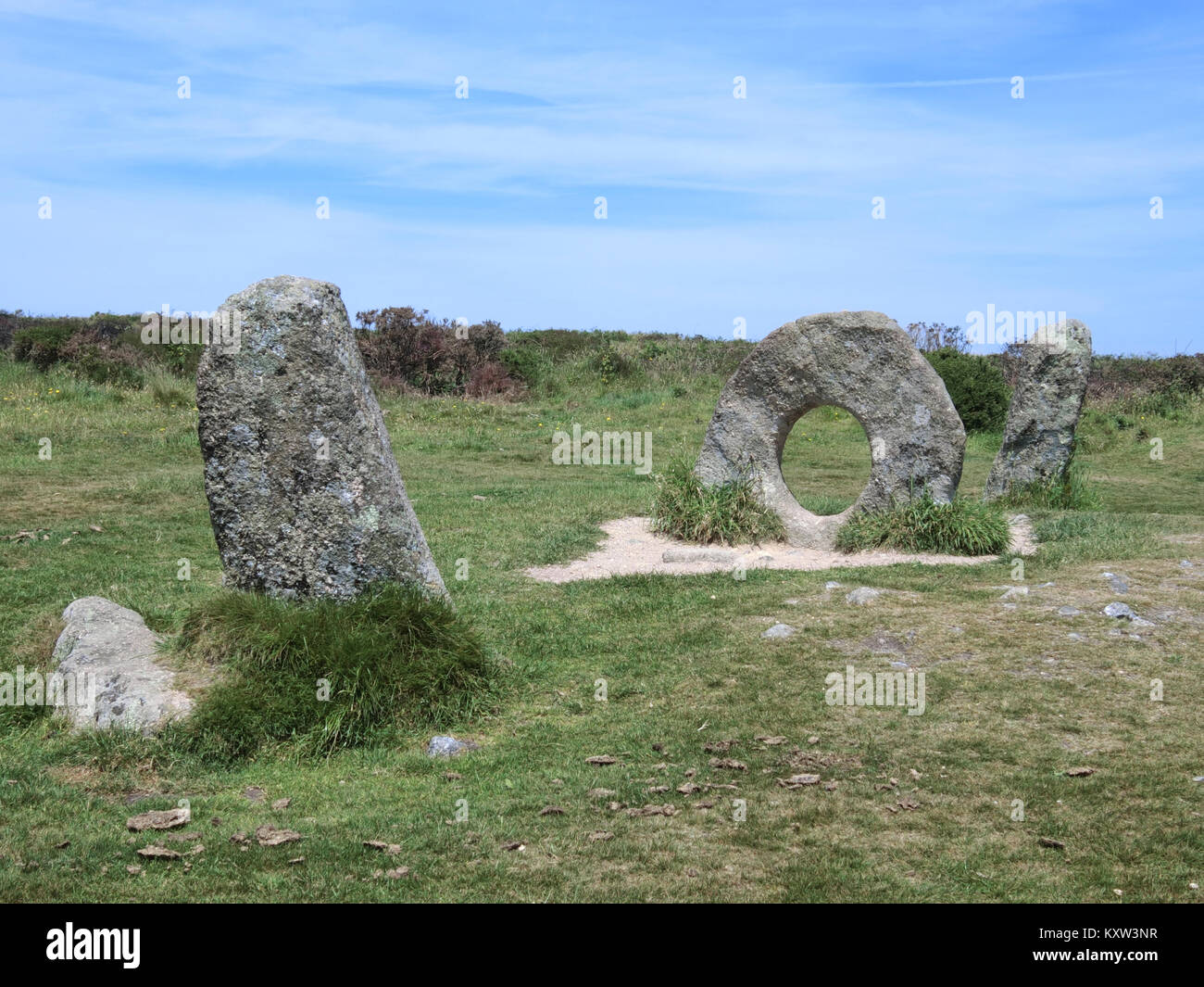 Standing stones cornwall hi-res stock photography and images - Alamy