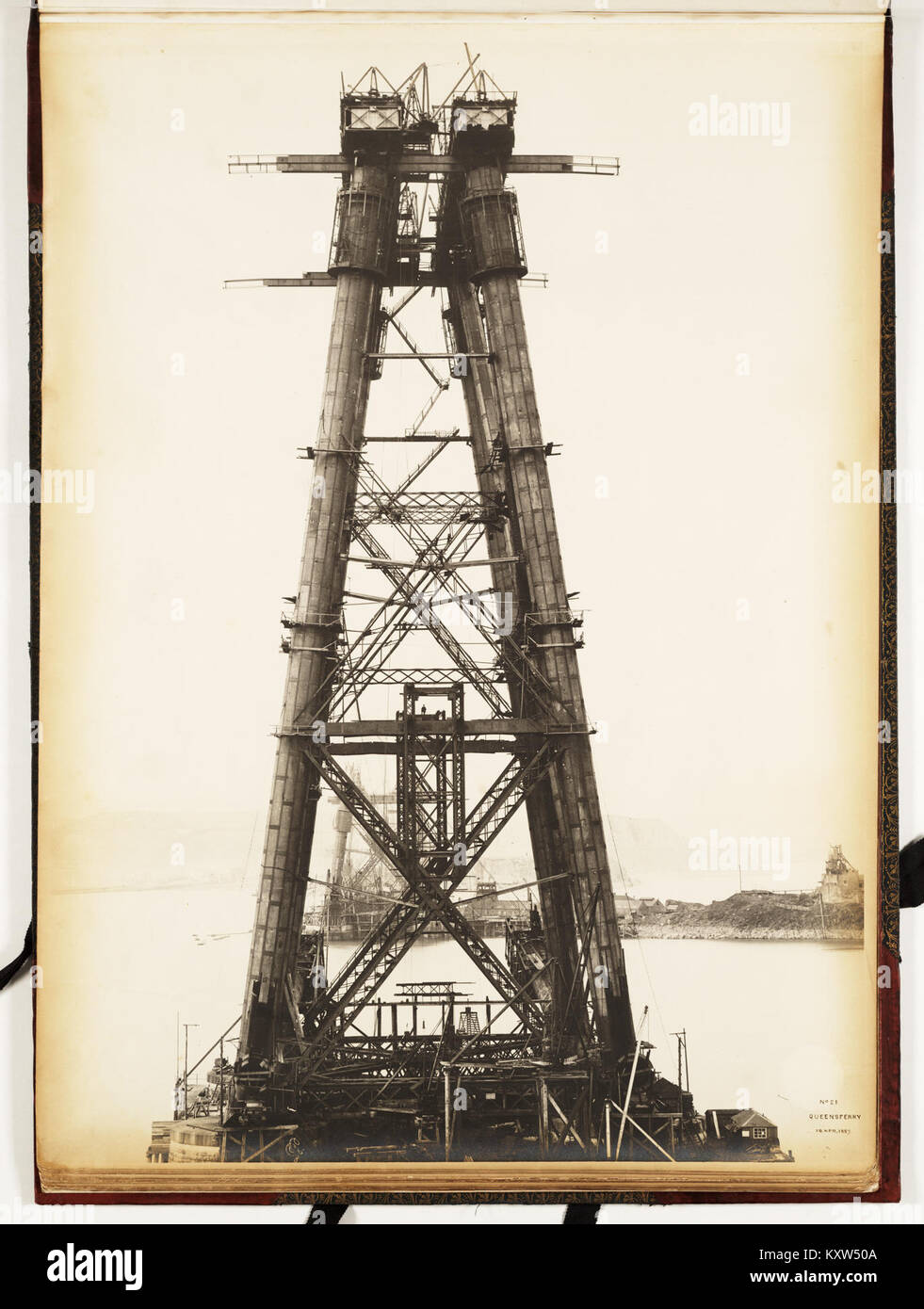 Victorian era rail bridge hi-res stock photography and images - Alamy