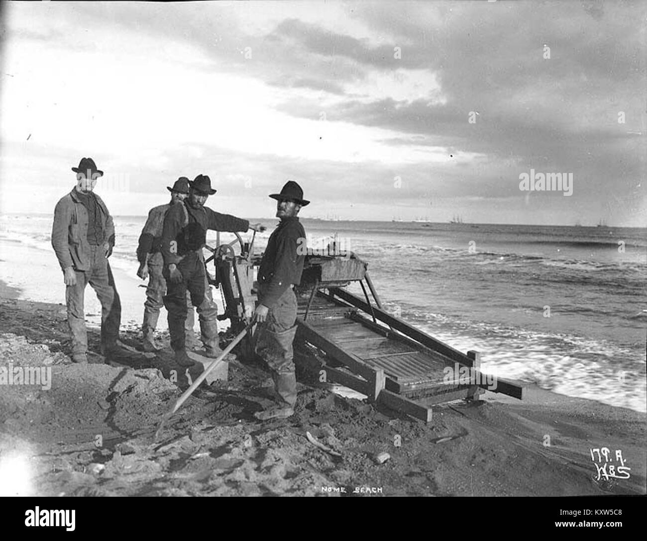 Alaska gold mine Black and White Stock Photos & Images - Alamy