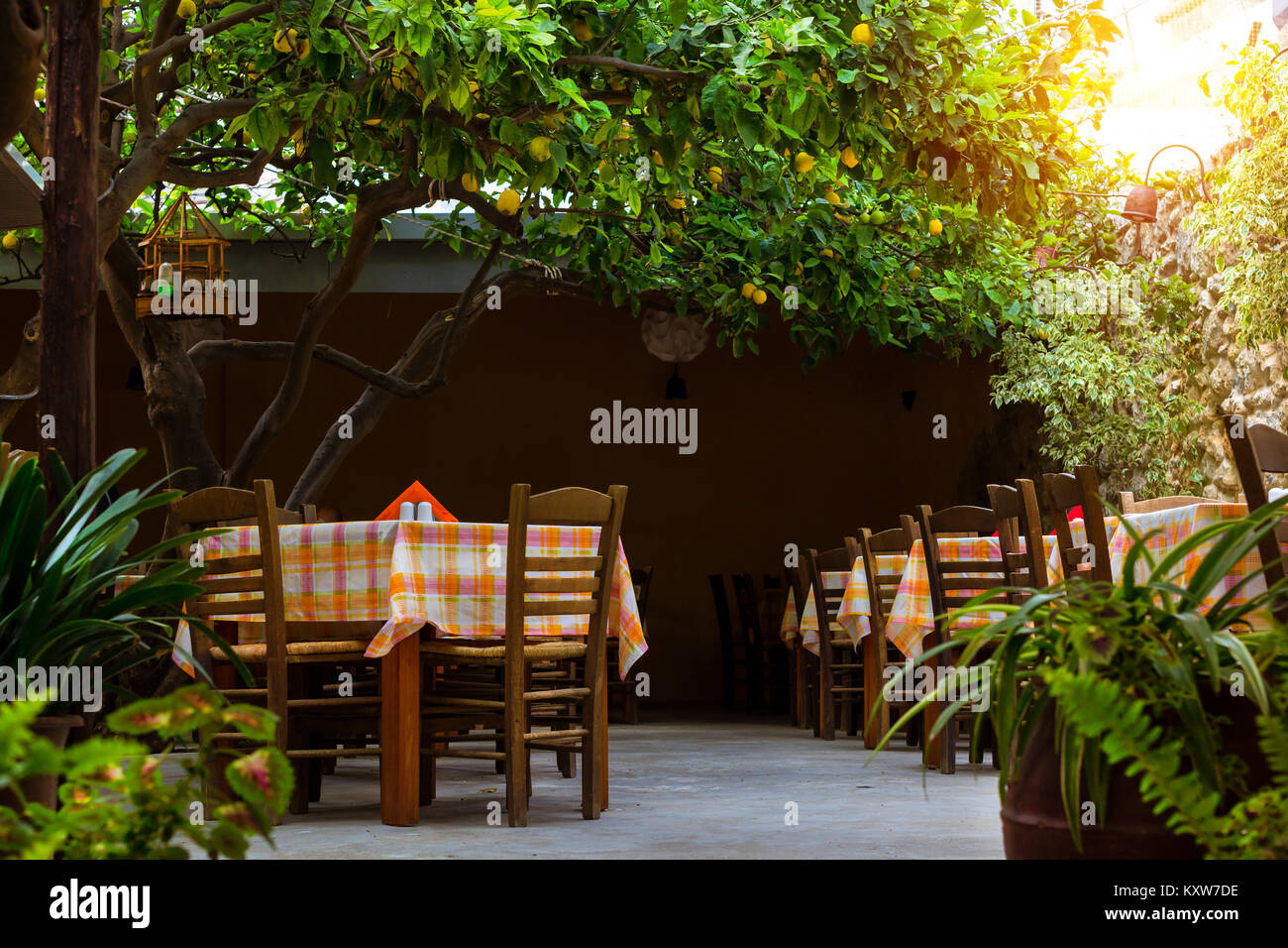 Crete food lemon table hi-res stock photography and images - Alamy
