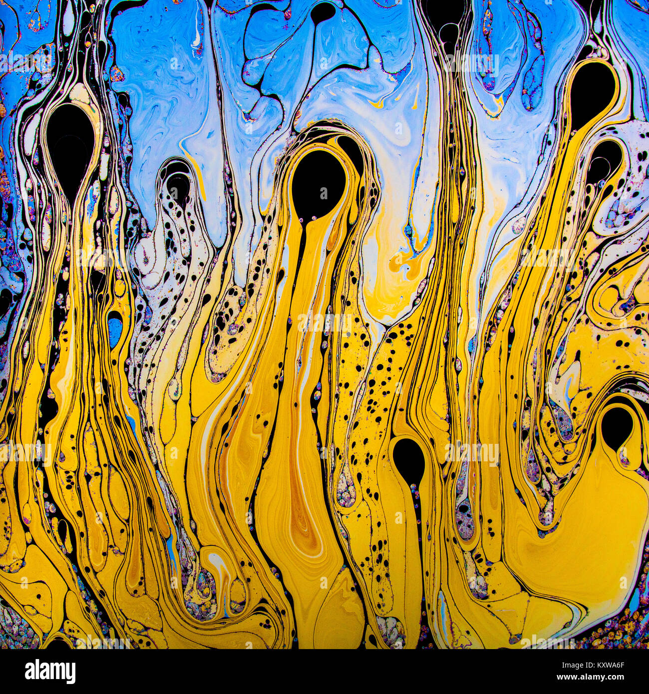 Optical thin film interference patterns in a stretched soap solution ...