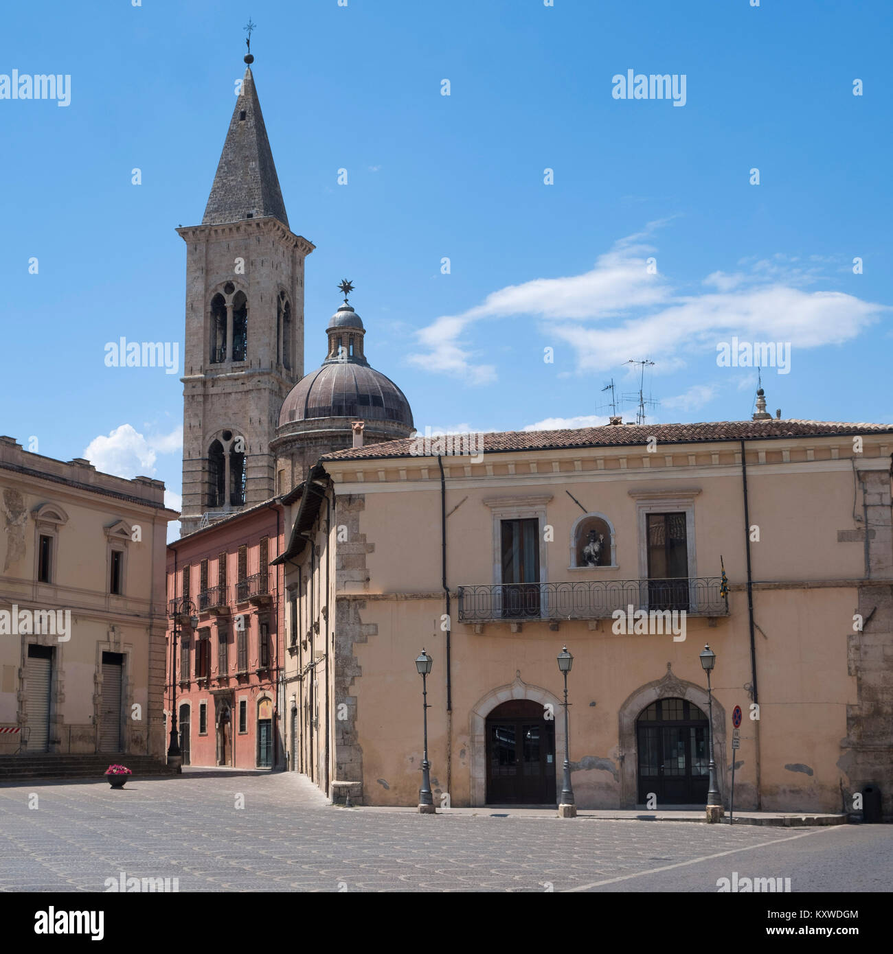 Sulmona italy buildings hi-res stock photography and images - Alamy