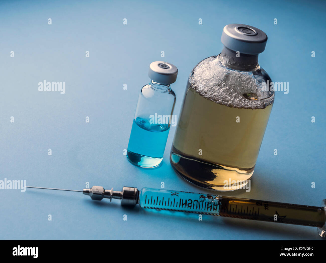 Medicine In Vials, Ready For Vaccine Injection Stock Photo - Alamy