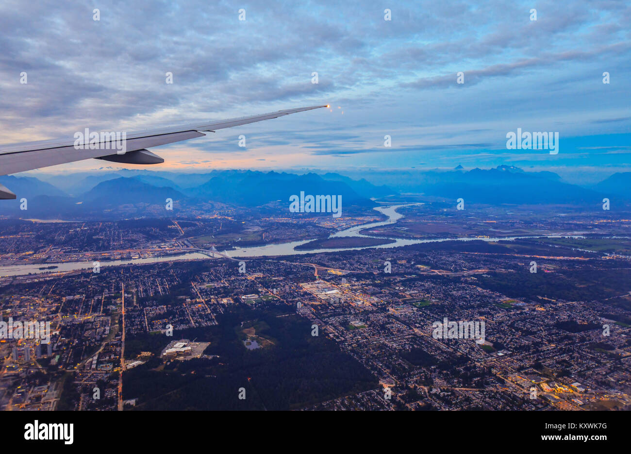 Airplane cabin window hi-res stock photography and images - Alamy