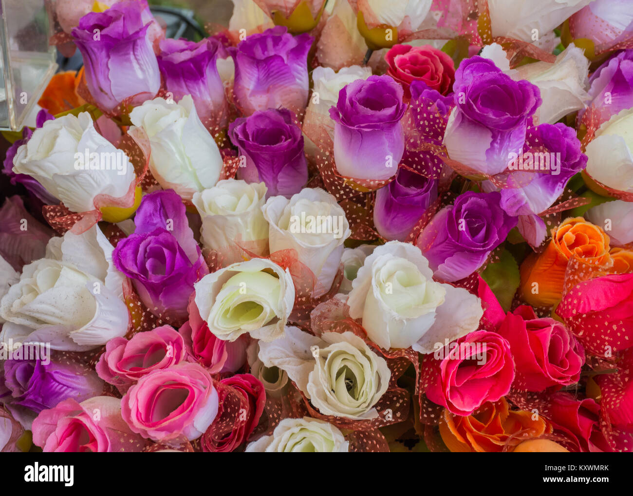 Artificial flowers hi-res stock photography and images - Alamy