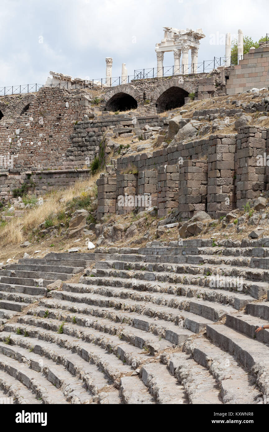 Pergamon amphitheatre hi-res stock photography and images - Alamy