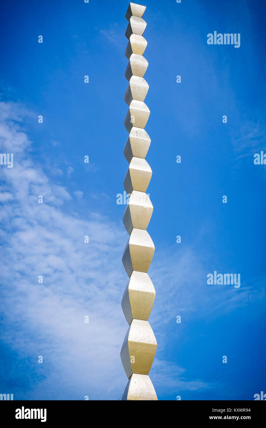 Column of infinity hi-res stock photography and images - Alamy