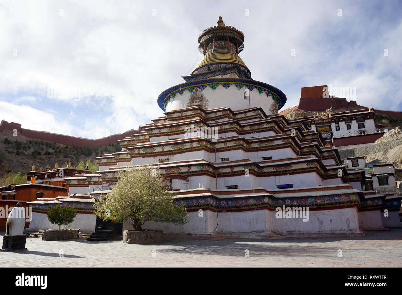 Piramida hi-res stock photography and images - Alamy