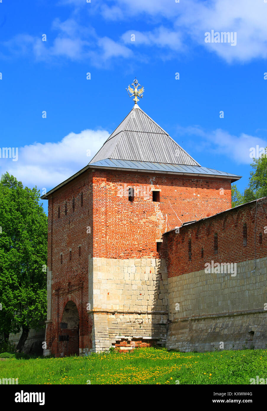 Ancient wall tower of the medieval fortress - Kremlin in Zaraysk ...