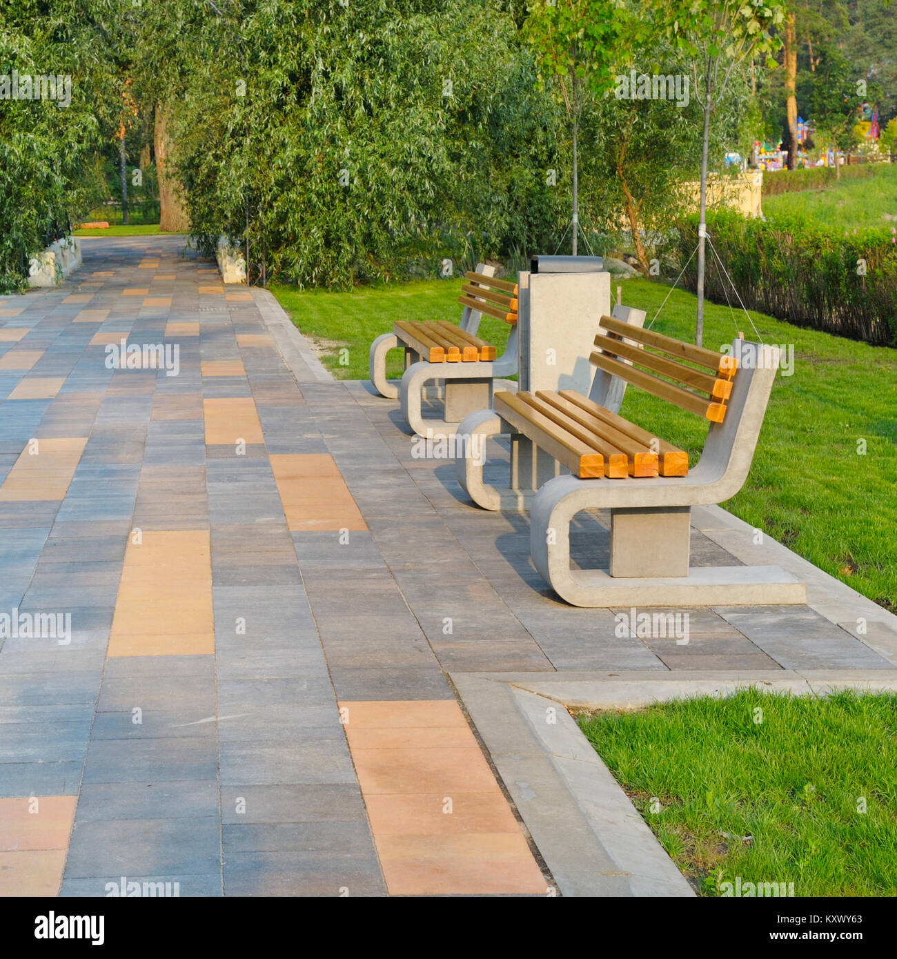 Benches promenade walkway hi-res stock photography and images - Alamy