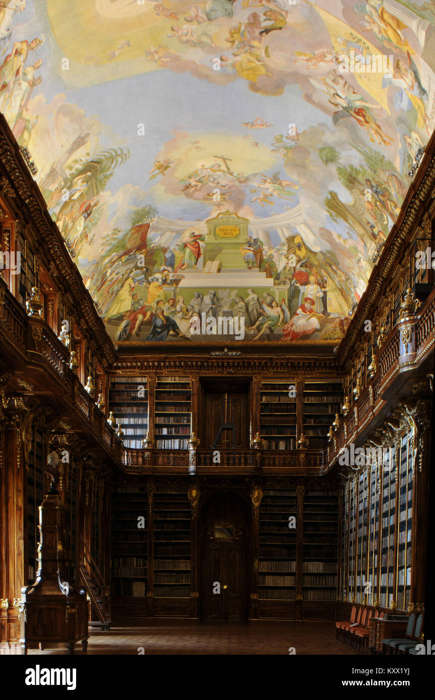 Historic library collections hi-res stock photography and images - Alamy