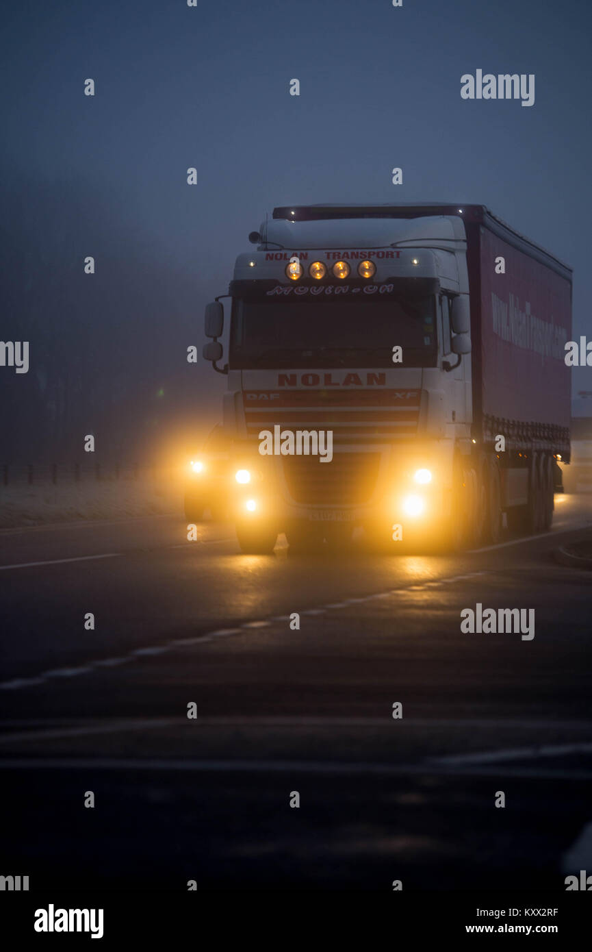 Yellow fog warning hi-res stock photography and images - Alamy