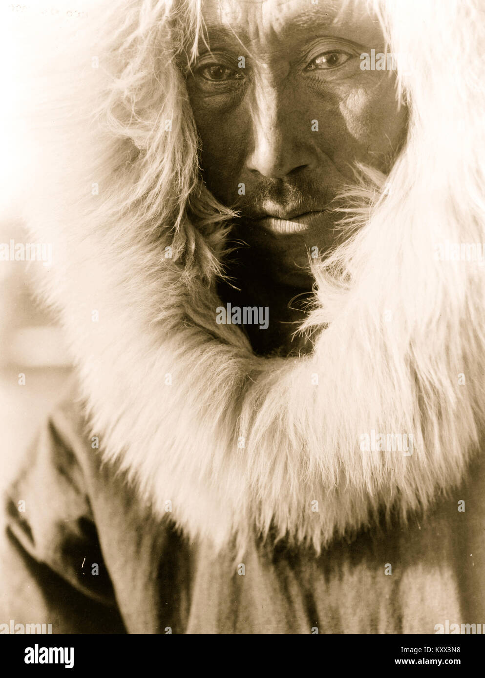 Native american fur clothing hi-res stock photography and images - Alamy