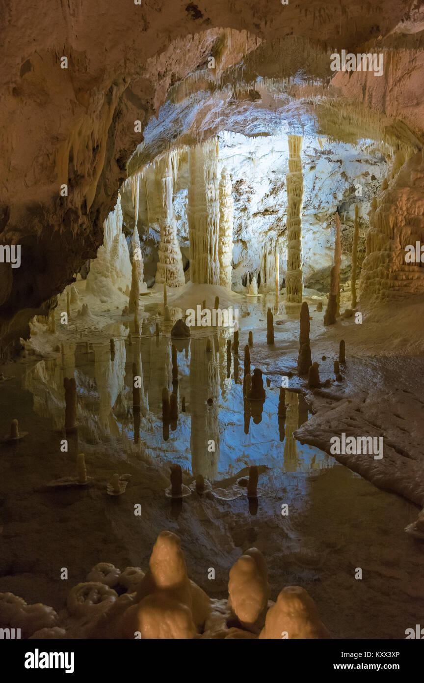 Grotte di Frasassi, Italy - The Frasassi Caves, a huge karst cave ...