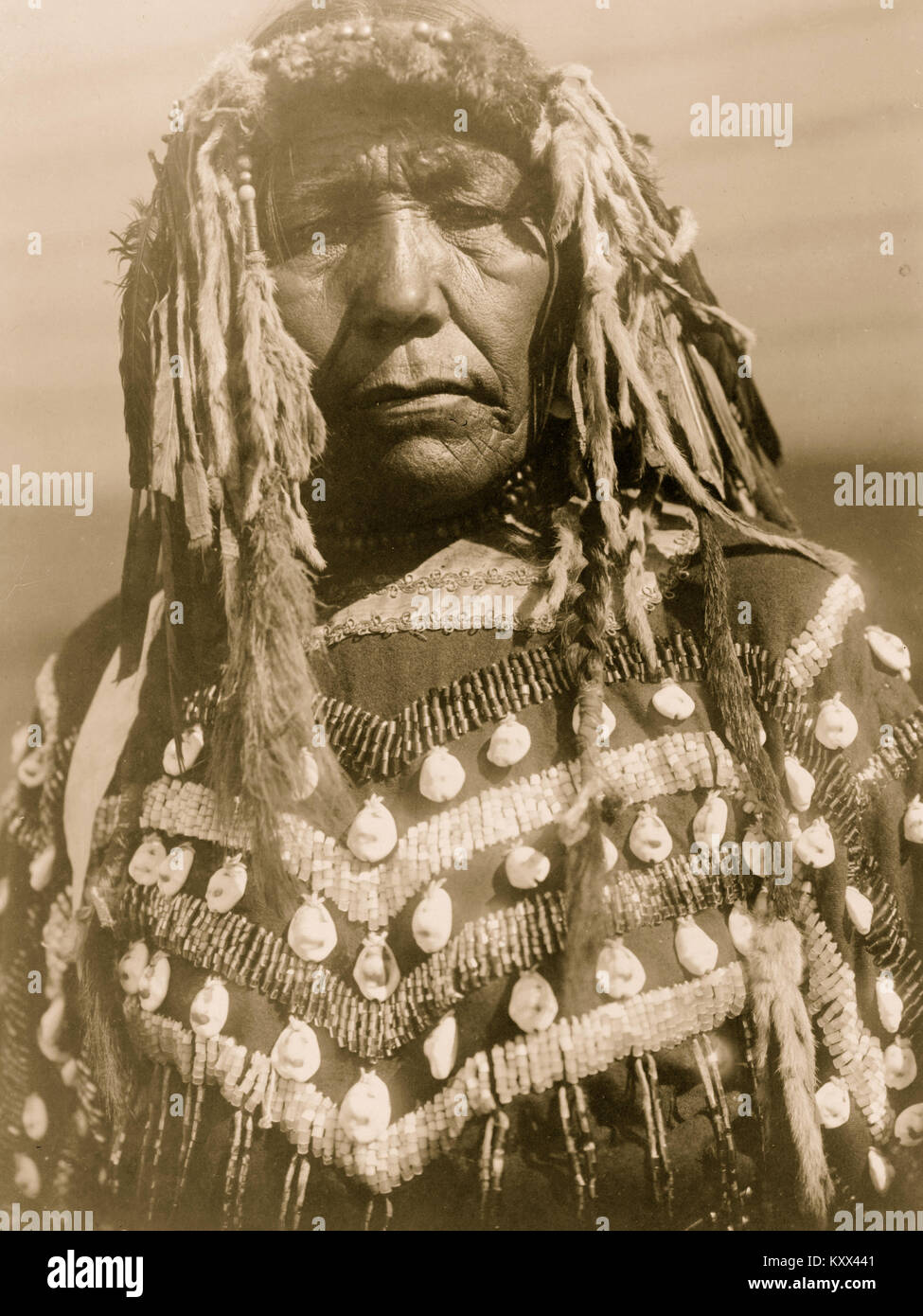 Piegan woman hi-res stock photography and images - Alamy