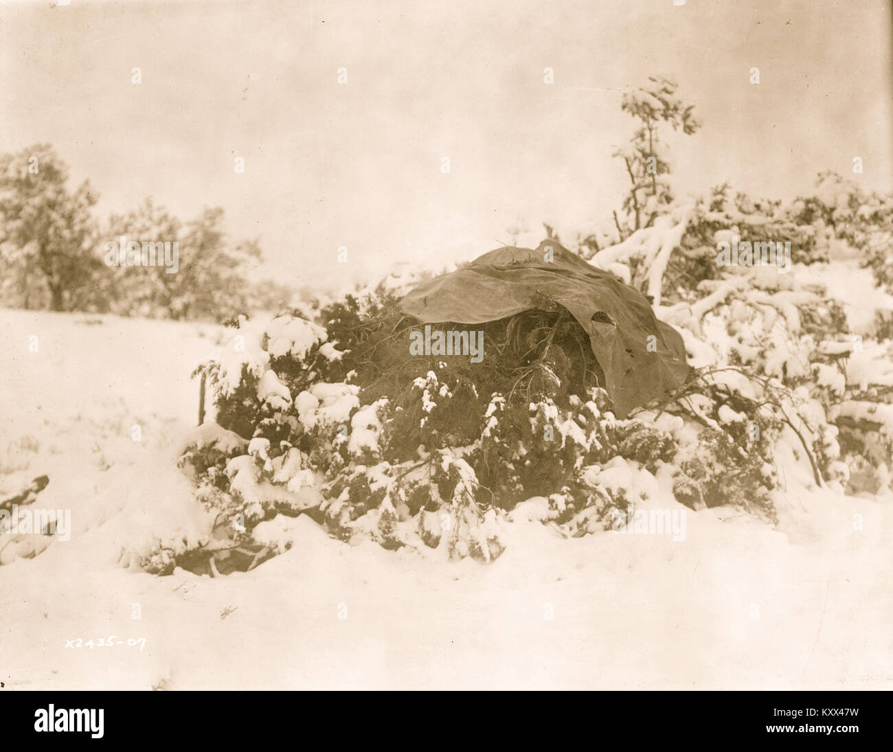 Native american tent hi-res stock photography and images - Alamy