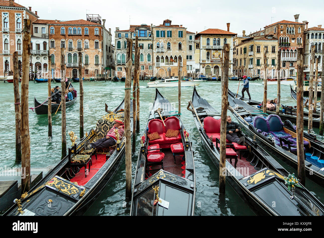 Gondolas Parking In Grand Canal High Resolution Stock Photography and Images - Alamy
