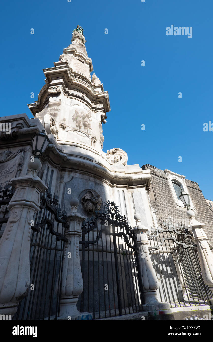 Ashlar Symbols High Resolution Stock Photography and Images - Alamy