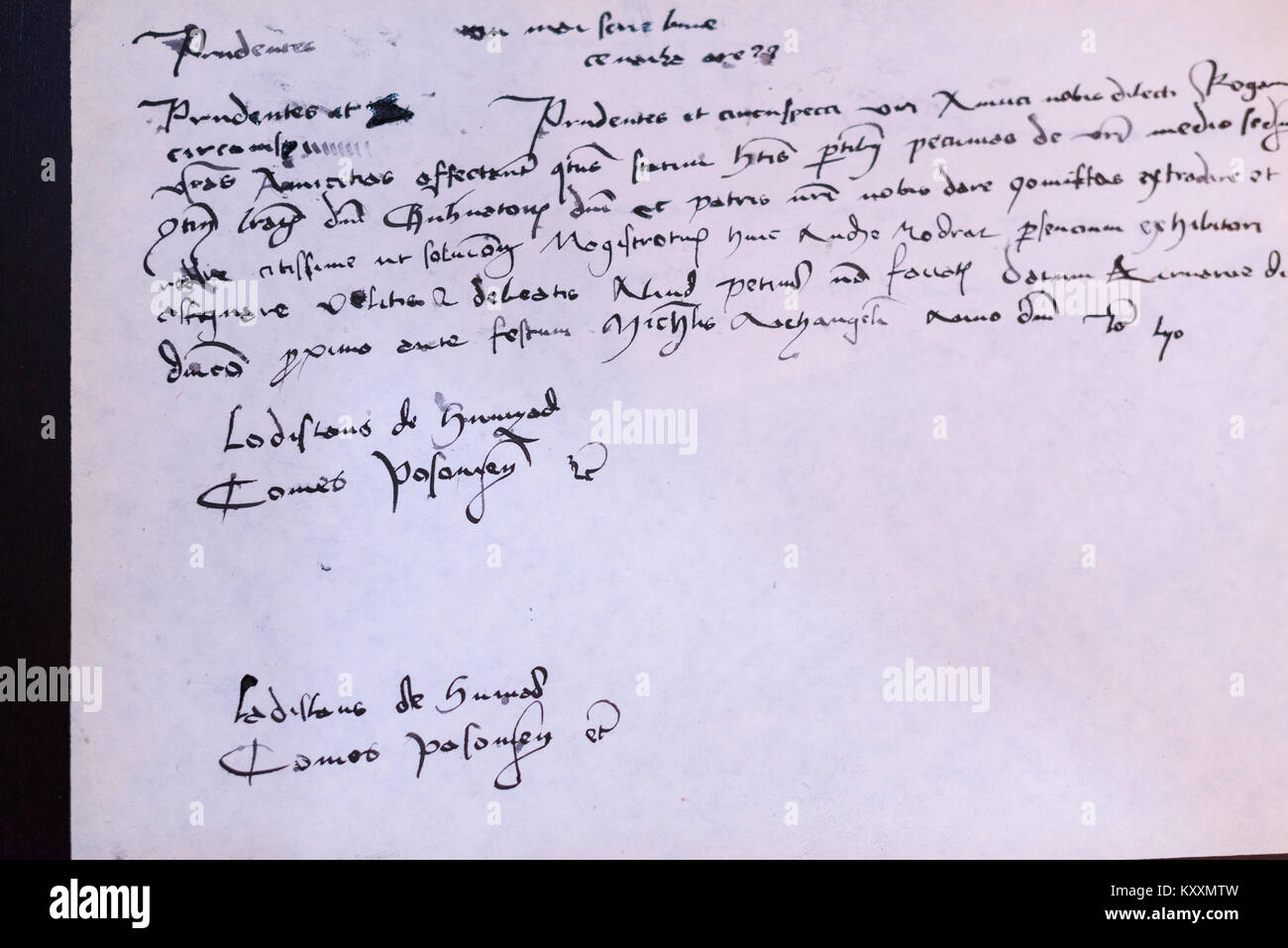 Handwriting paper hi-res stock photography and images - Alamy