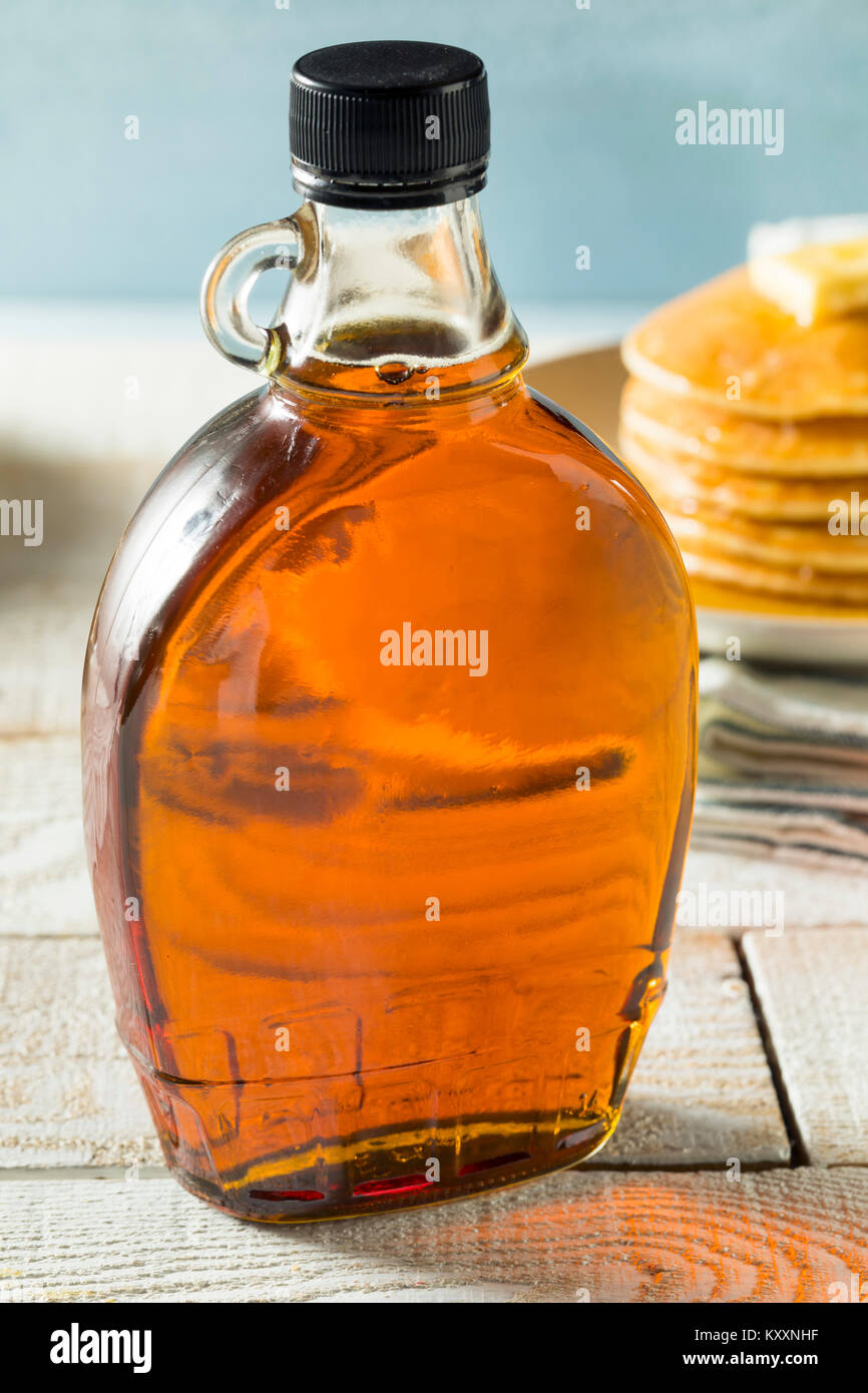 Pure maple syrup hi-res stock photography and images - Alamy
