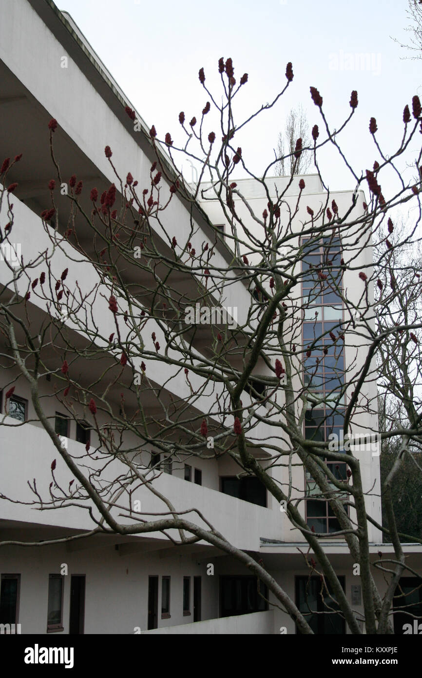 Inter war architecture hi-res stock photography and images - Alamy