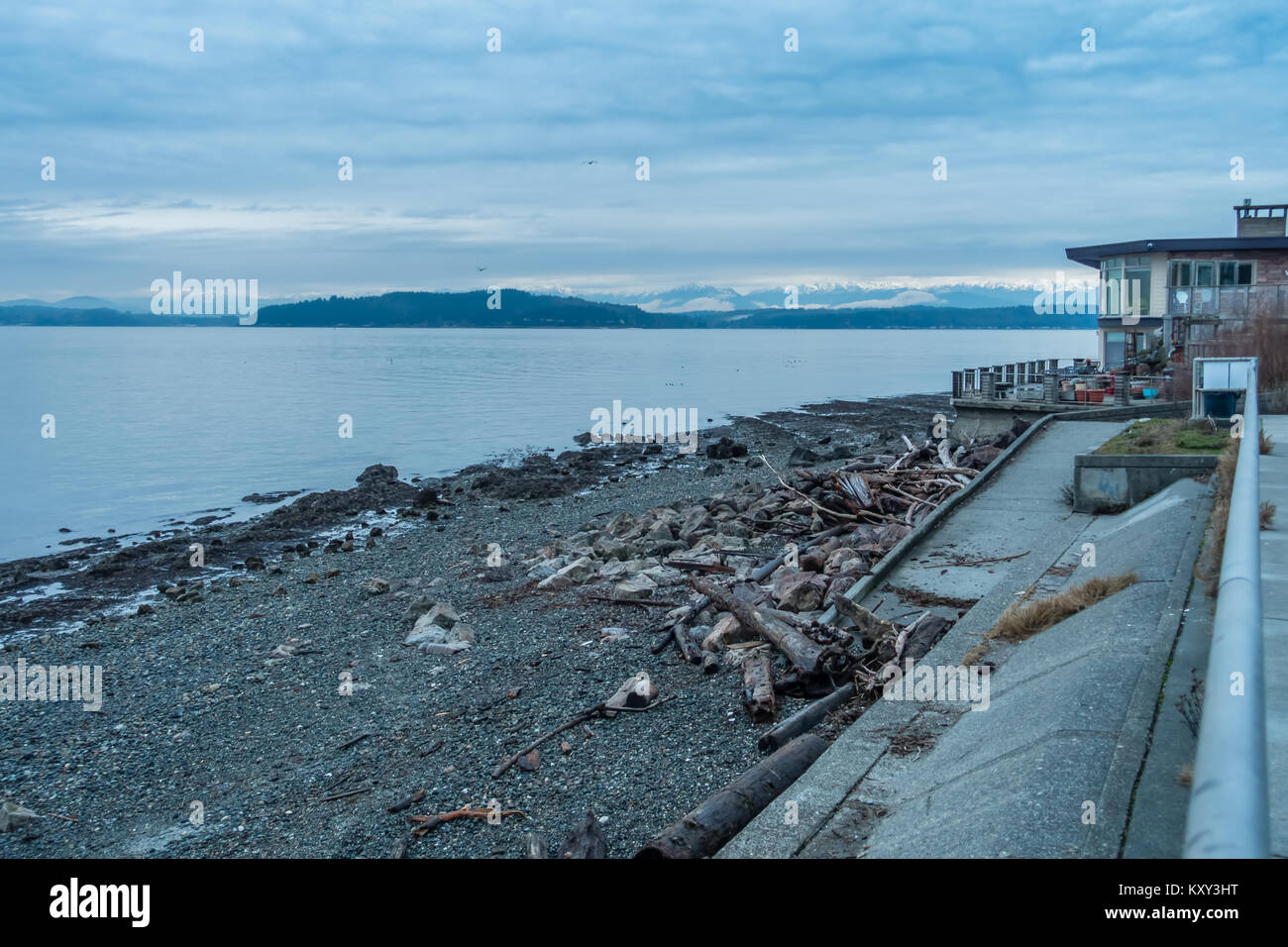 A view of the Olympic Mountains from the West Seattle shoreline Stock ...
