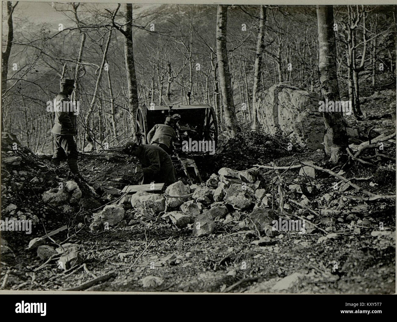 This image depicts the artillery position FKR 1-40 on the Hum, showing ...