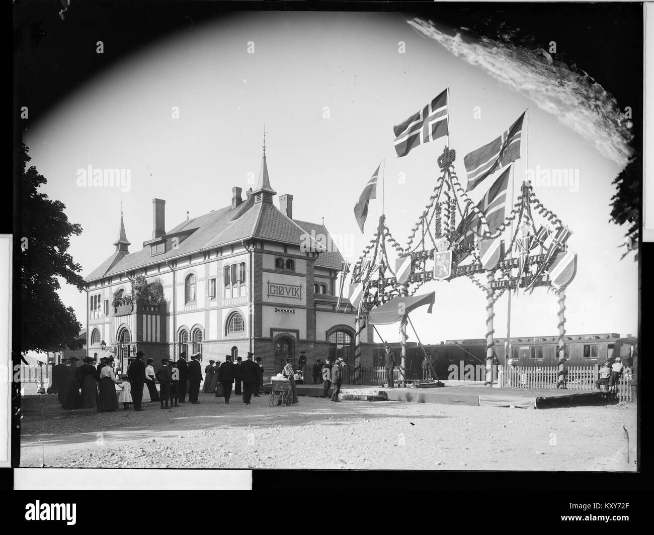 Togstasjon hi-res stock photography and images - Alamy