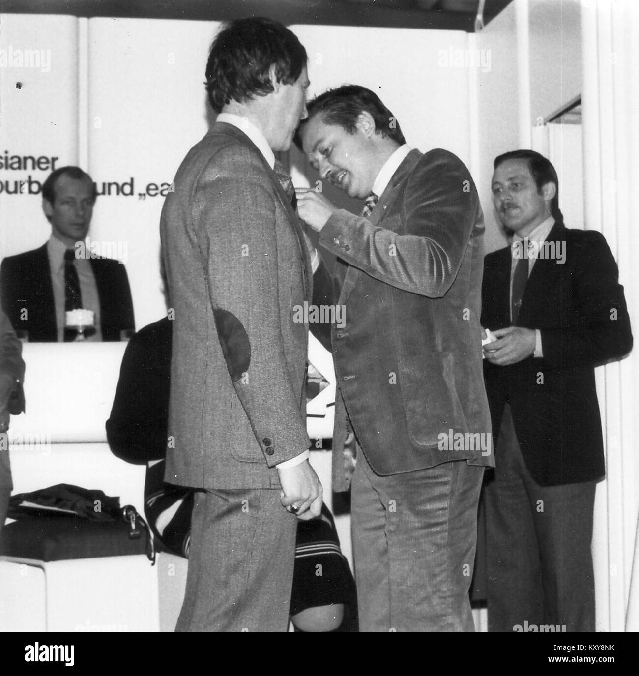 Goldene Pelzmotte 1977, Max Hoffmann, York von Schütz (01 Stock Photo ...