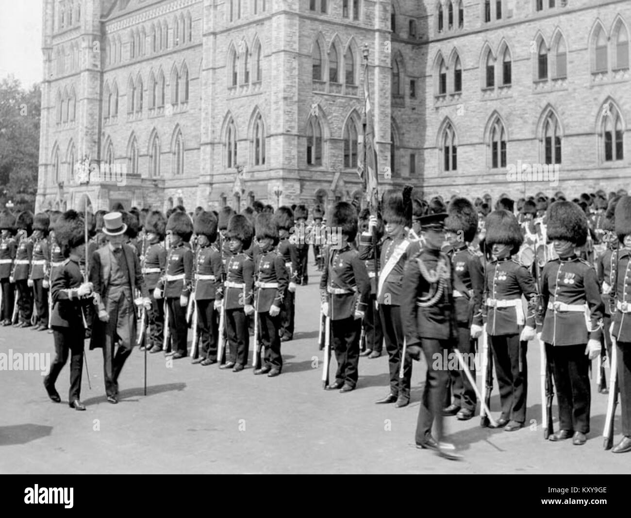 The governor generals foot guards hi-res stock photography and images - Alamy