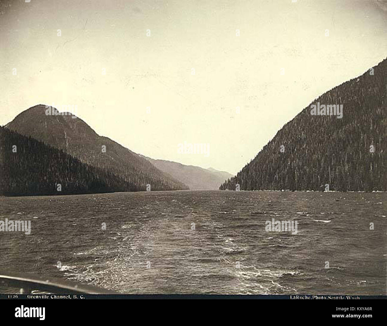 Narrow navigation channel hi-res stock photography and images - Alamy