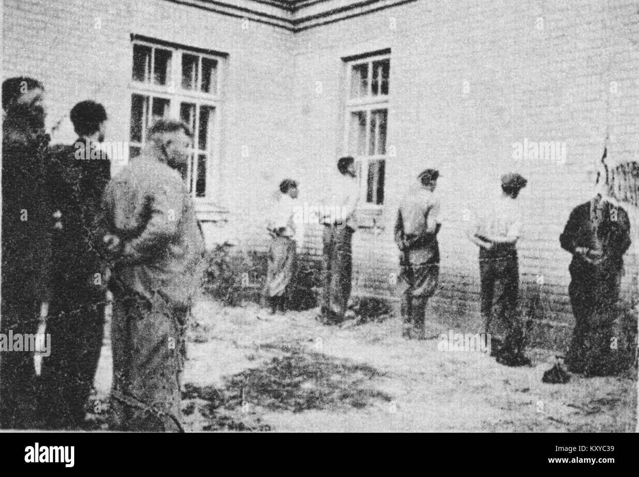 The execution of Poles in Zławies Mała near Toruń occurred during World ...