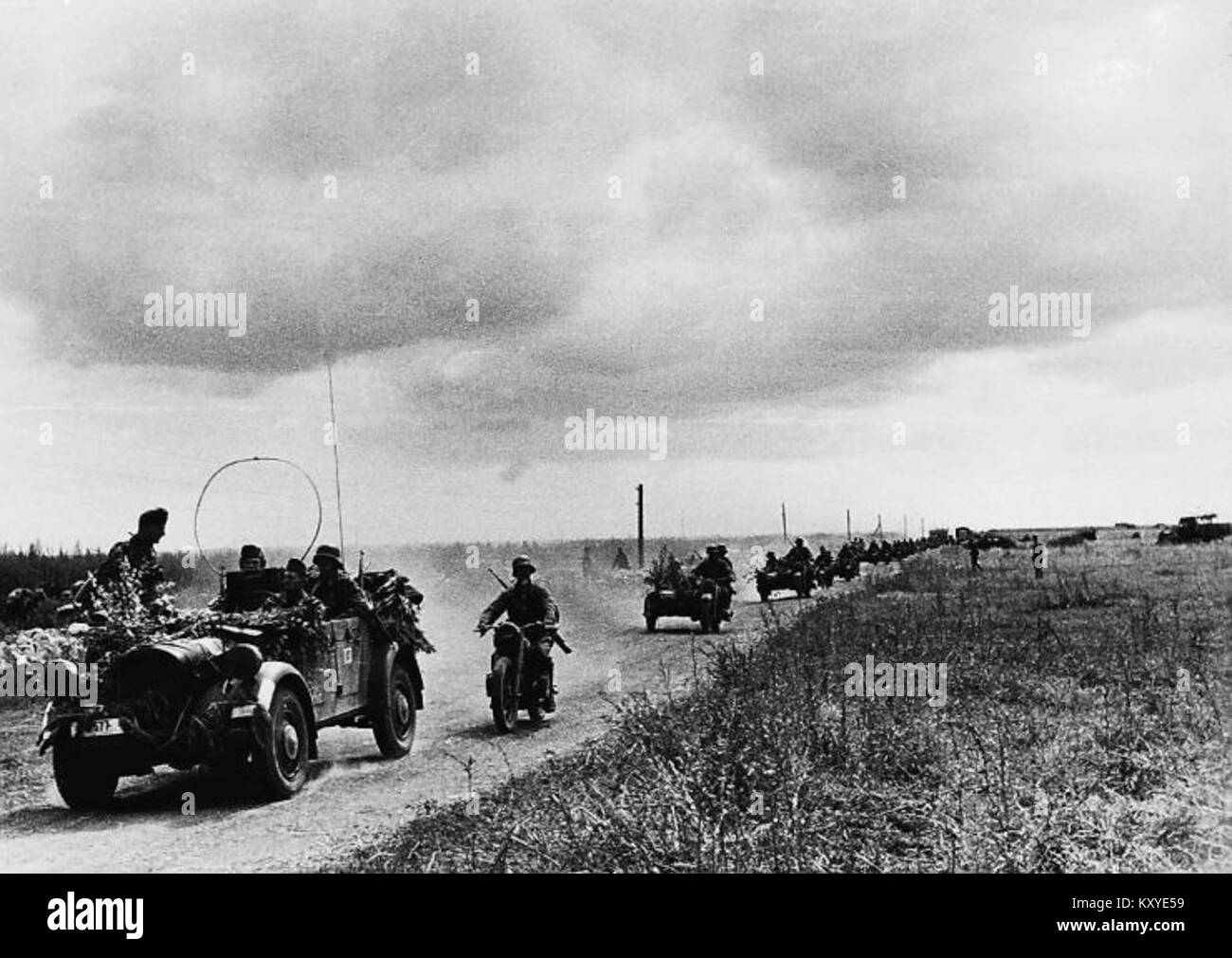 Transport movement in city cars hi-res stock photography and images - Alamy