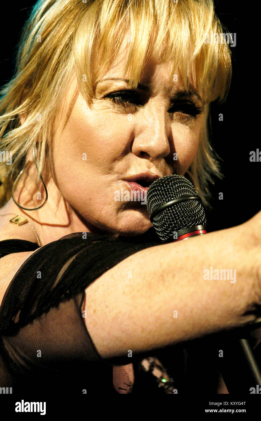 Lulu Singer 1960s High Resolution Stock Photography and Images - Alamy