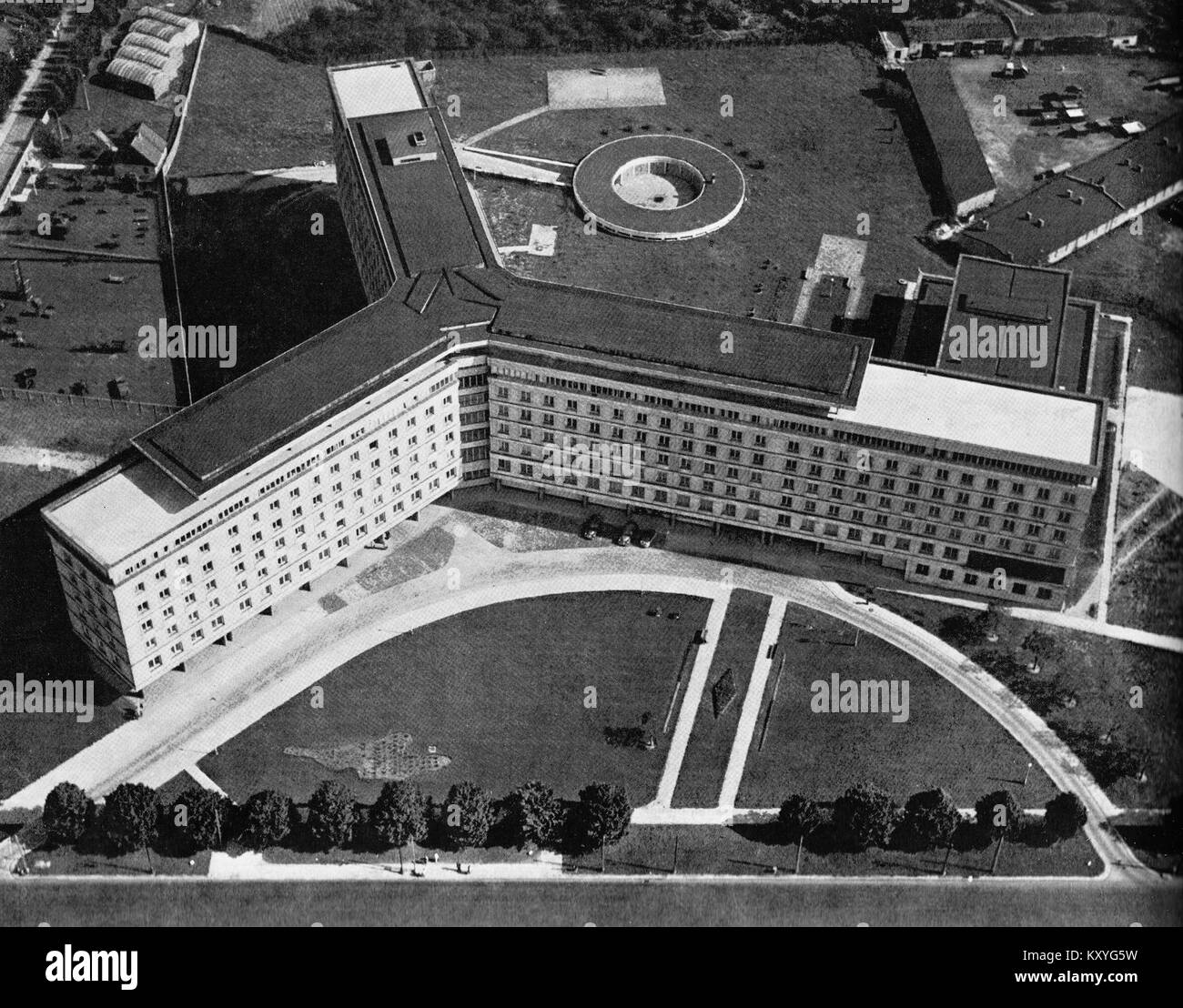 Analyzing research methods Black and White Stock Photos & Images - Alamy