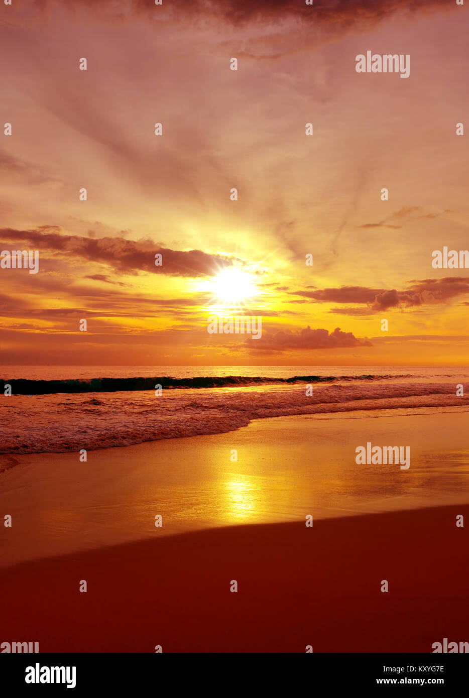 Bright red sunrise over the sea Stock Photo - Alamy