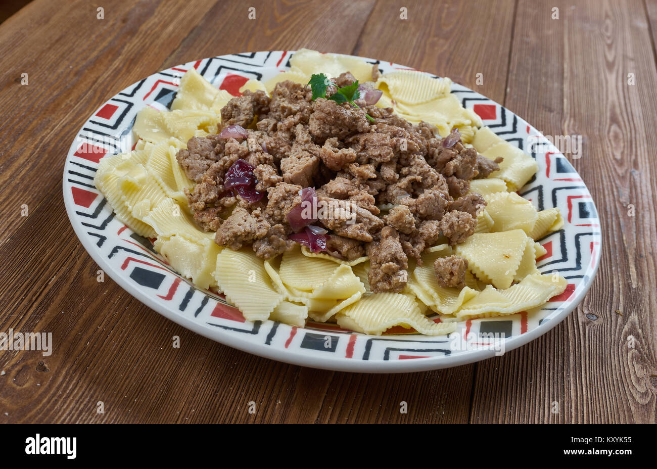 Azerbaijani Guru Khingal - Caucasian pasta with fried chopped meat ...